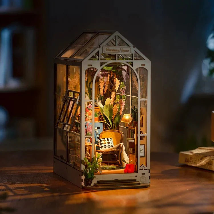 ROLIFE | Book Nook Garden House - Golemites - Rokr – Rokr Puzzle